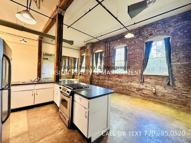 Historic King Plow Loft Studio Ideal Live/Work Space in Atlanta