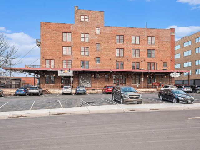 Historic Lofts next door to Steel District and Levitt