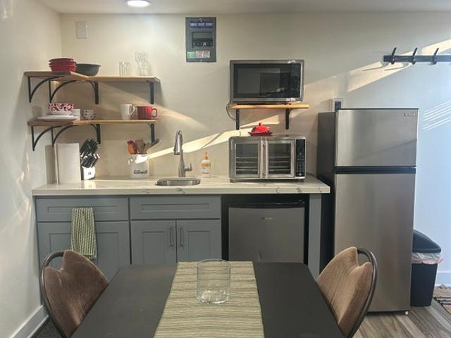 Historic Steilacoom Studio Apartment_Puget Sound v