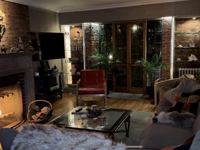 HISTORICAL LUXURY GARDEN APT ROOM AVAILABLE