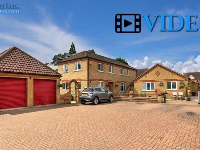 Hitchin Road, Arlesey, 2 Bedroom Detached