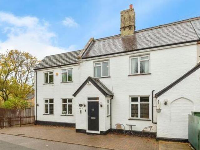 Hitchin Road, Fairfield, 4 Bedroom Semi detached