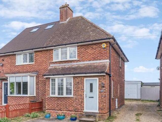 Hitchin Road, Henlow, 3 Bedroom Semi detached
