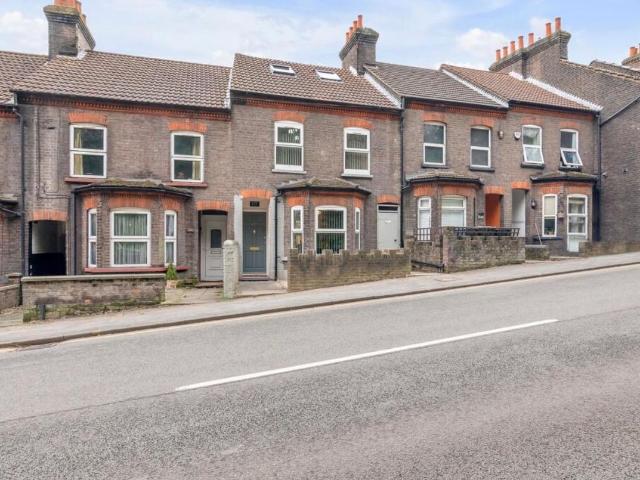 Hitchin Road, Luton LU2, Room to rent, £750 pcm | PrimeLocation