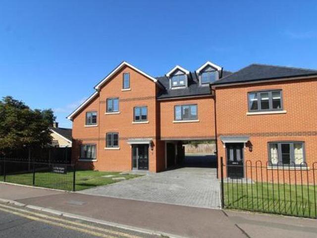 Hitchin Road, Stotfold, 3 Bedroom Block