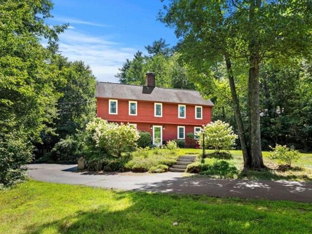 Hitching Post Ln, Bedford, Home For Sale
