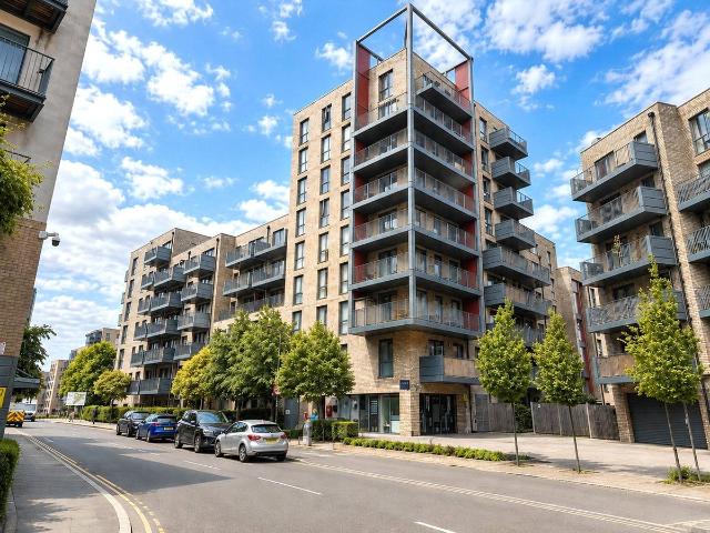 Hitherwood, Colindale NW9, 2 bed flat to rent, £2,200 pcm | PrimeLocation