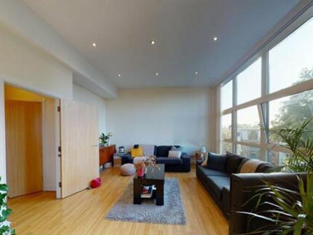 Hither Green Lane, London, 2 Bedroom Apartment