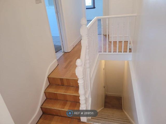 Hither Green Lane, London SE13, 1 bed flat to rent, £1,500 pcm | PrimeLocation