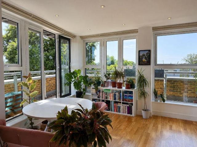 Hither Green Lane, London SE13, 1 bed flat to rent, £1,700 pcm | PrimeLocation