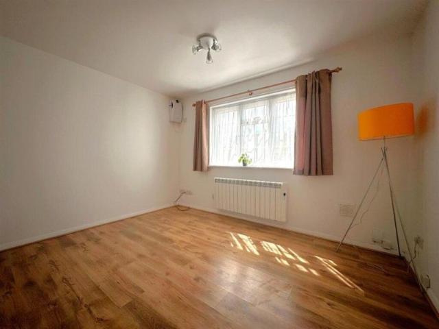 Hithermoor Road, Stanwell, Surrey, TW19