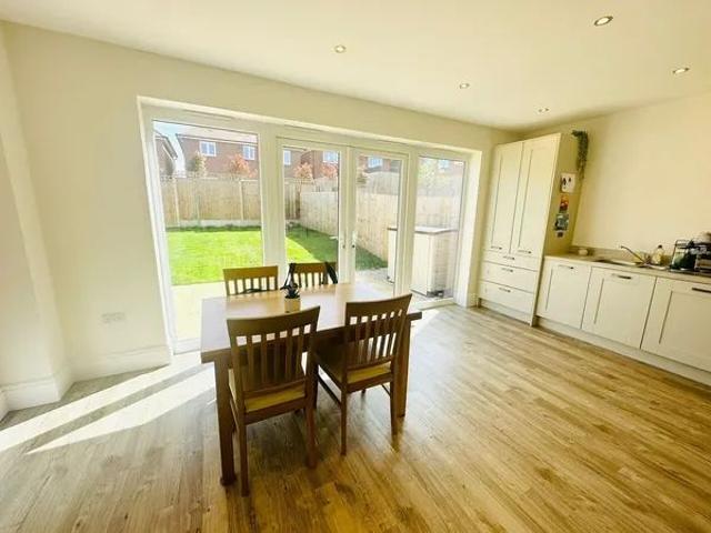 Hixon Close, Tamworth, Property for rent