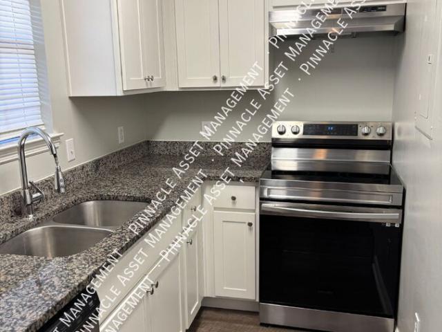 Hixson 1Bed/1Bath Apartment: Laundry Hookups and Central AC