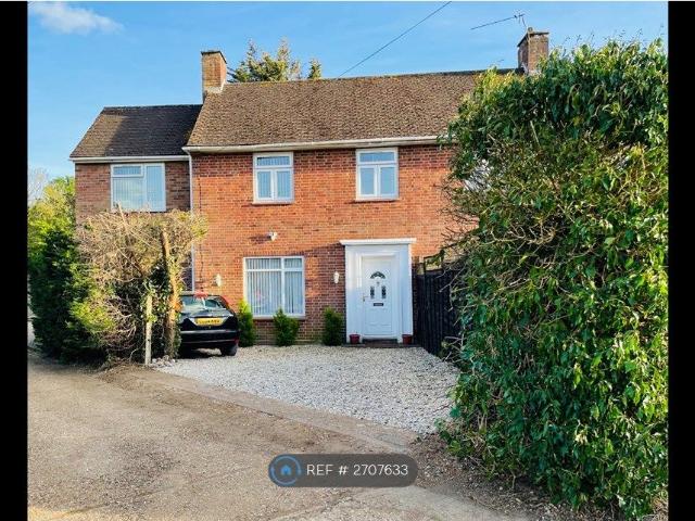 Home Meadow, Farnham Royal SL2, 3 bed semi detached house to rent, £2,250 pcm | PrimeLocation