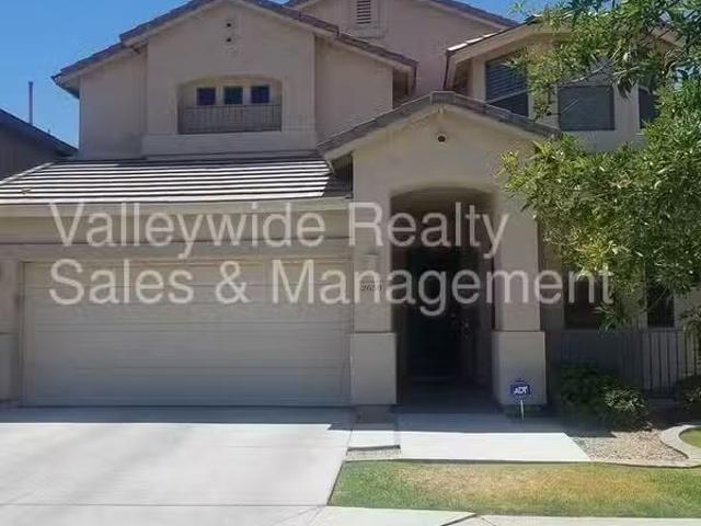HOME ON GOLF COURSE 2639 E Darrel Rd