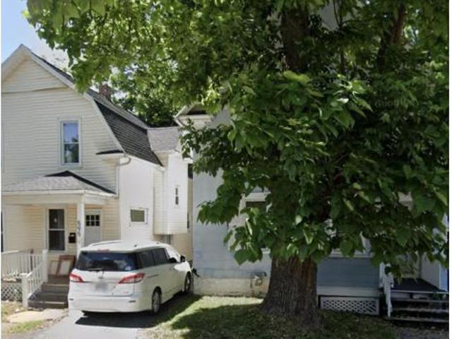 HOME AVAILABLE FOR RENT