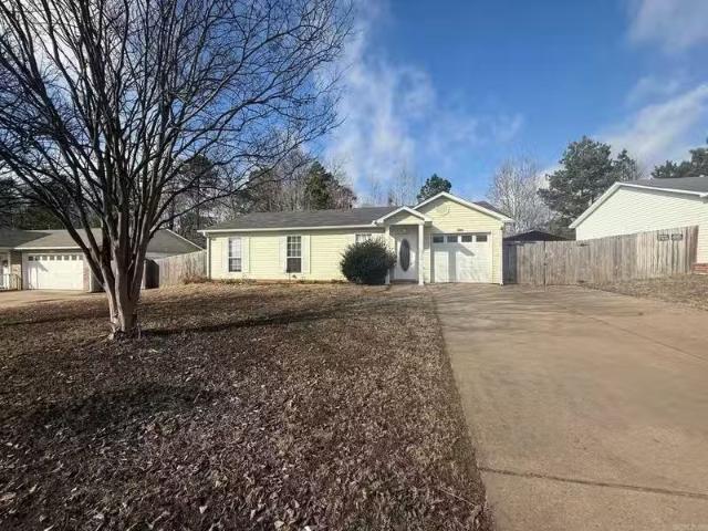 Home Alexander, AR 14108 Cherry Hill Dr