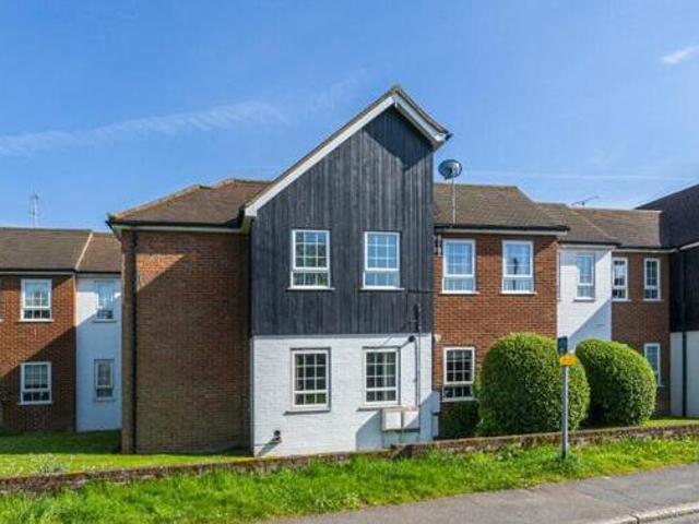 Home Farm Court, Narcot Lane, 2 Bedroom Apartment