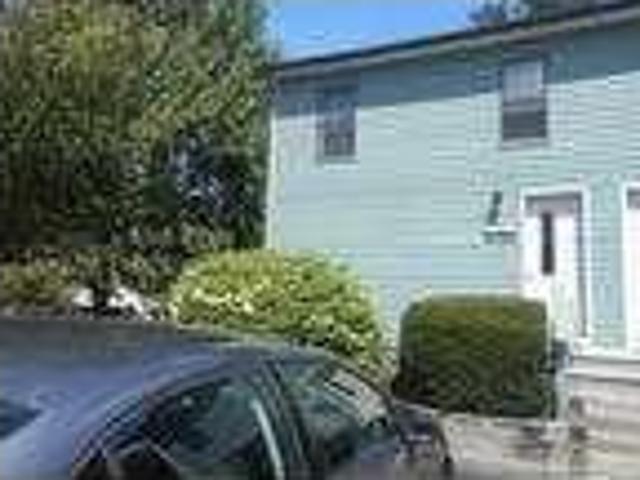 Home For Rent In Newmarket, New Hampshire