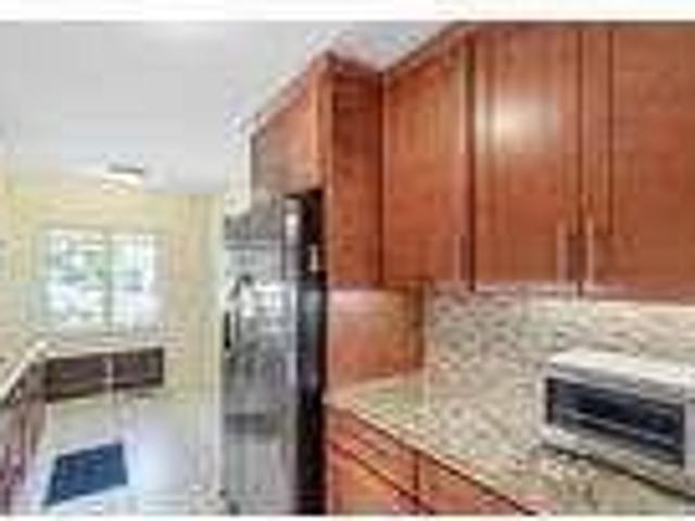 Home For Rent In Cedarhurst, New York