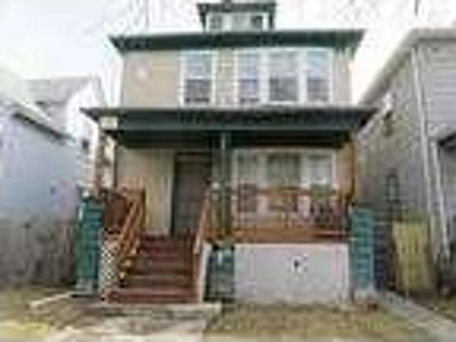 Home For Rent In Chicago, Illinois