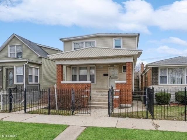 Home For Rent In Chicago, Illinois