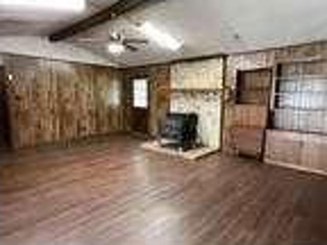 Home For Rent In Cookville, Texas