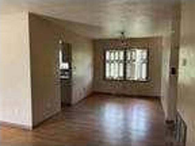 Home For Rent In Deland, Florida
