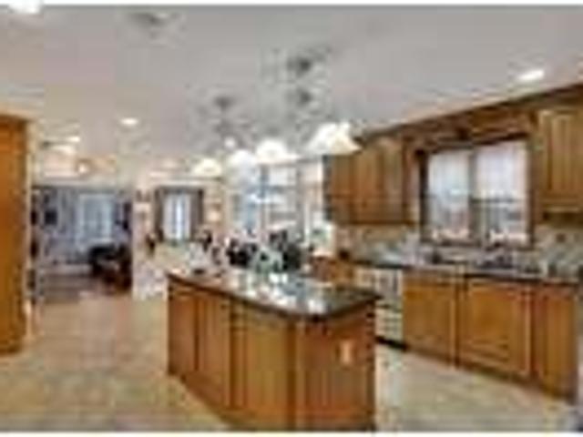 Home For Rent In Eatontown, New Jersey