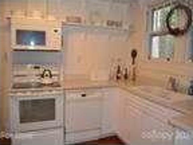 Home For Rent In Fletcher, North Carolina