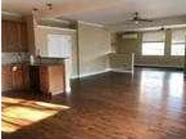Home For Rent In Glenwood Landing, New York