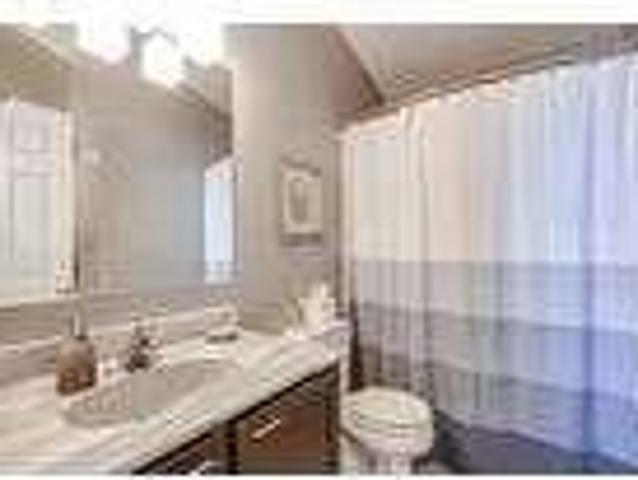 Home For Rent In Grayslake, Illinois