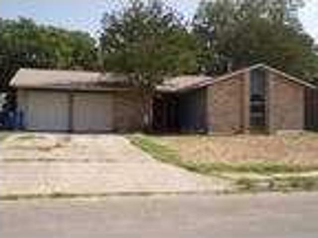 Home For Rent In Kirby, Texas