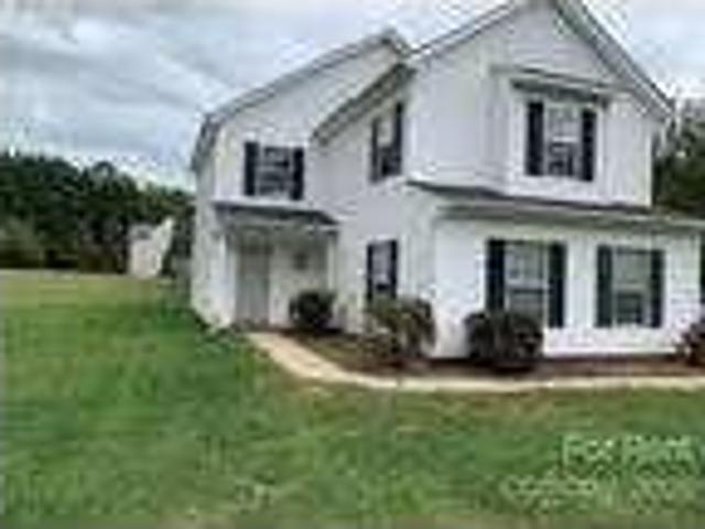 Home For Rent In Lake Wylie, South Carolina