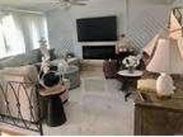 Home For Rent In Levittown, New York