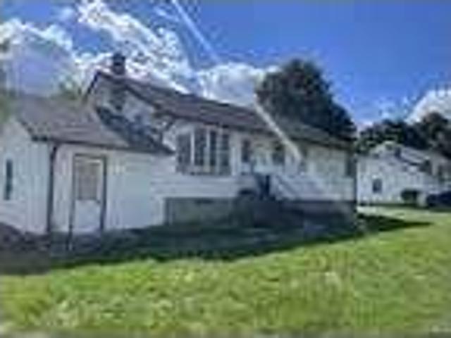 Home For Rent In Paramus, New Jersey