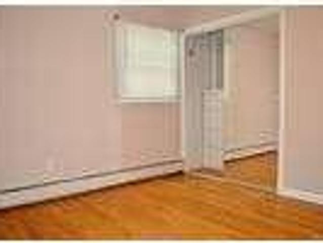 Home For Rent In Pearl River, New York