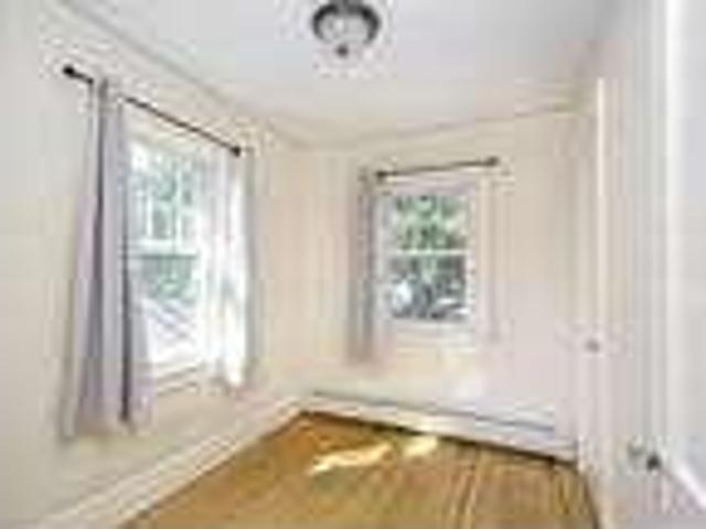 Home For Rent In Port Washington, New York