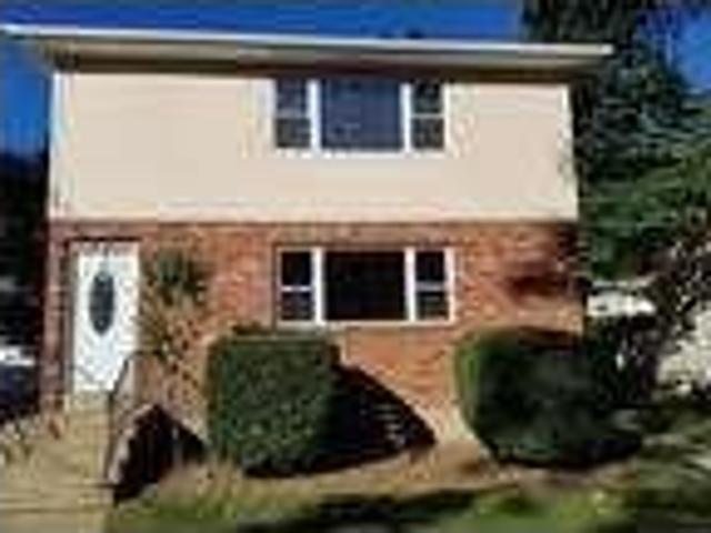 Home For Rent In Port Washington, New York