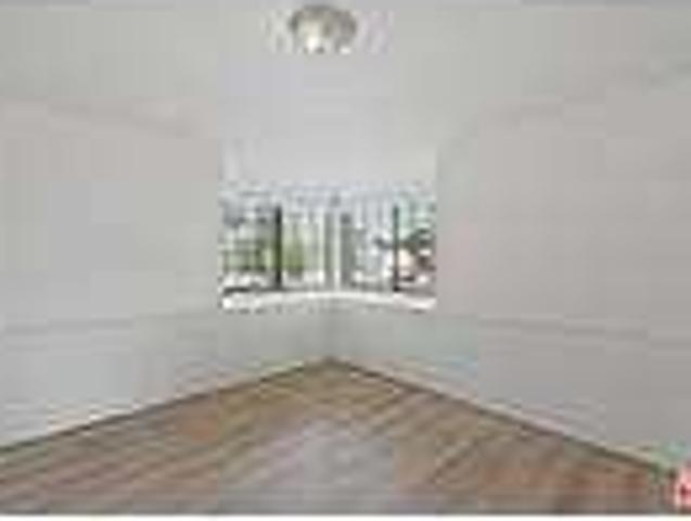 Home For Rent In Tarzana, California