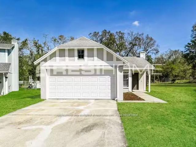HOME FOR RENT! 1313 Bramblewood Dr