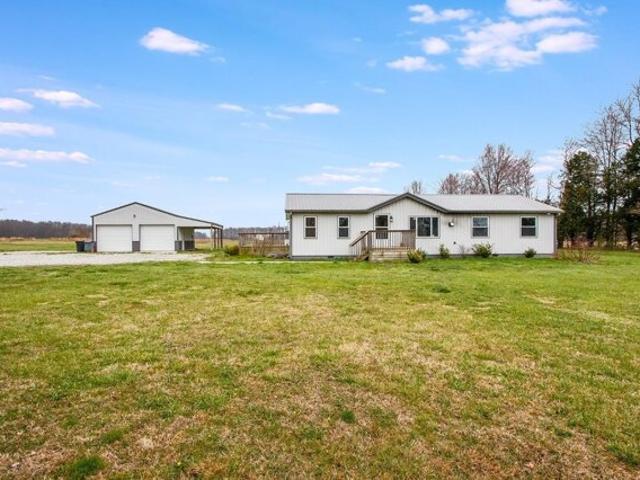 Home For Sale In Holton, Indiana