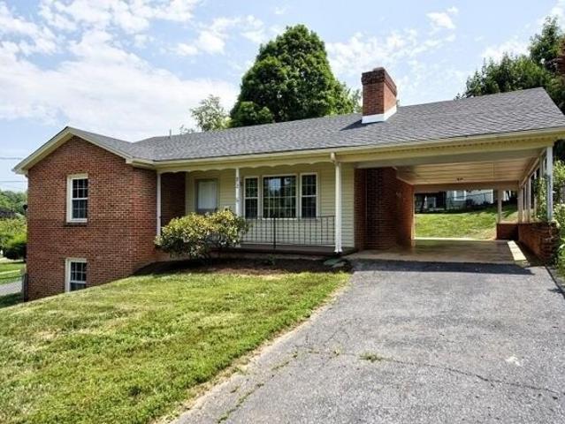 Home For Sale In Staunton, Virginia