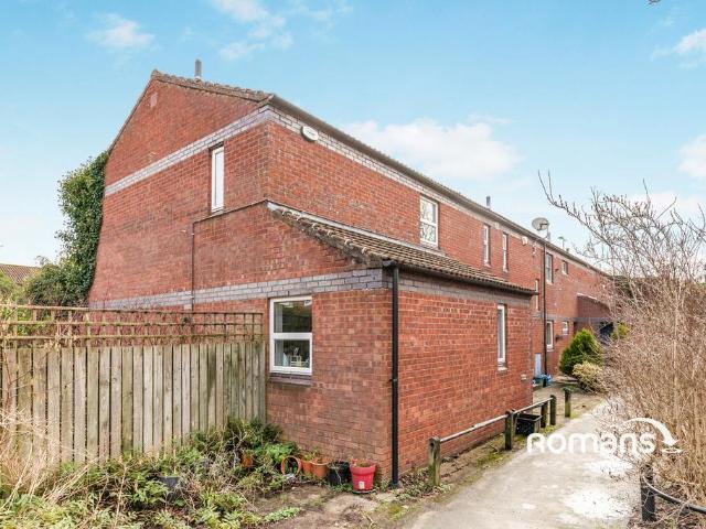 Home Ground, Bristol, Somerset, BS9 3 bed terraced house to rent £1,900 pcm £438 pw