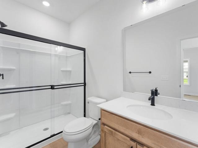 Home in Hugo seeking roommate private bed/bath