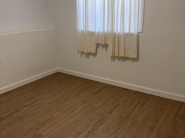 Home in small subdivision, close to I 15