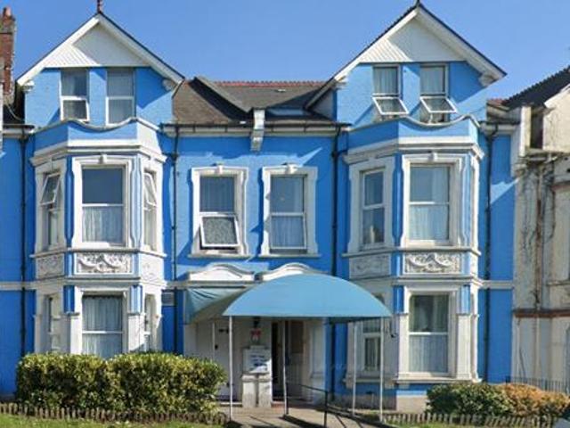 Home Park Homestay, Alma Road, Guest House For
