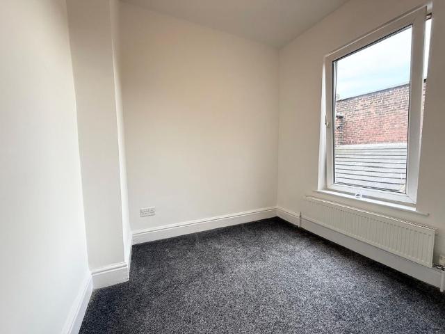 Home Rooms 2 bed terraced house to rent New Street, Stairfoot S71 5AJ