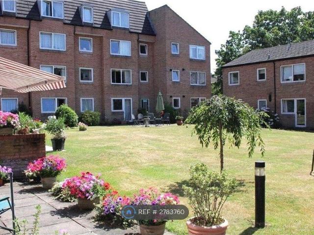Homebeech House, Woking GU22, 1 bed flat to rent, £1,150 pcm | PrimeLocation