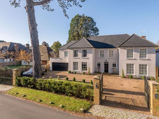 Homefield Road, Warlingham, CR6 6 bed detached house to rent £5,750 pcm £1,327 pw